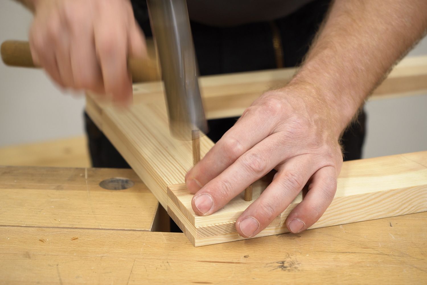 Making and using wooden nails yourself